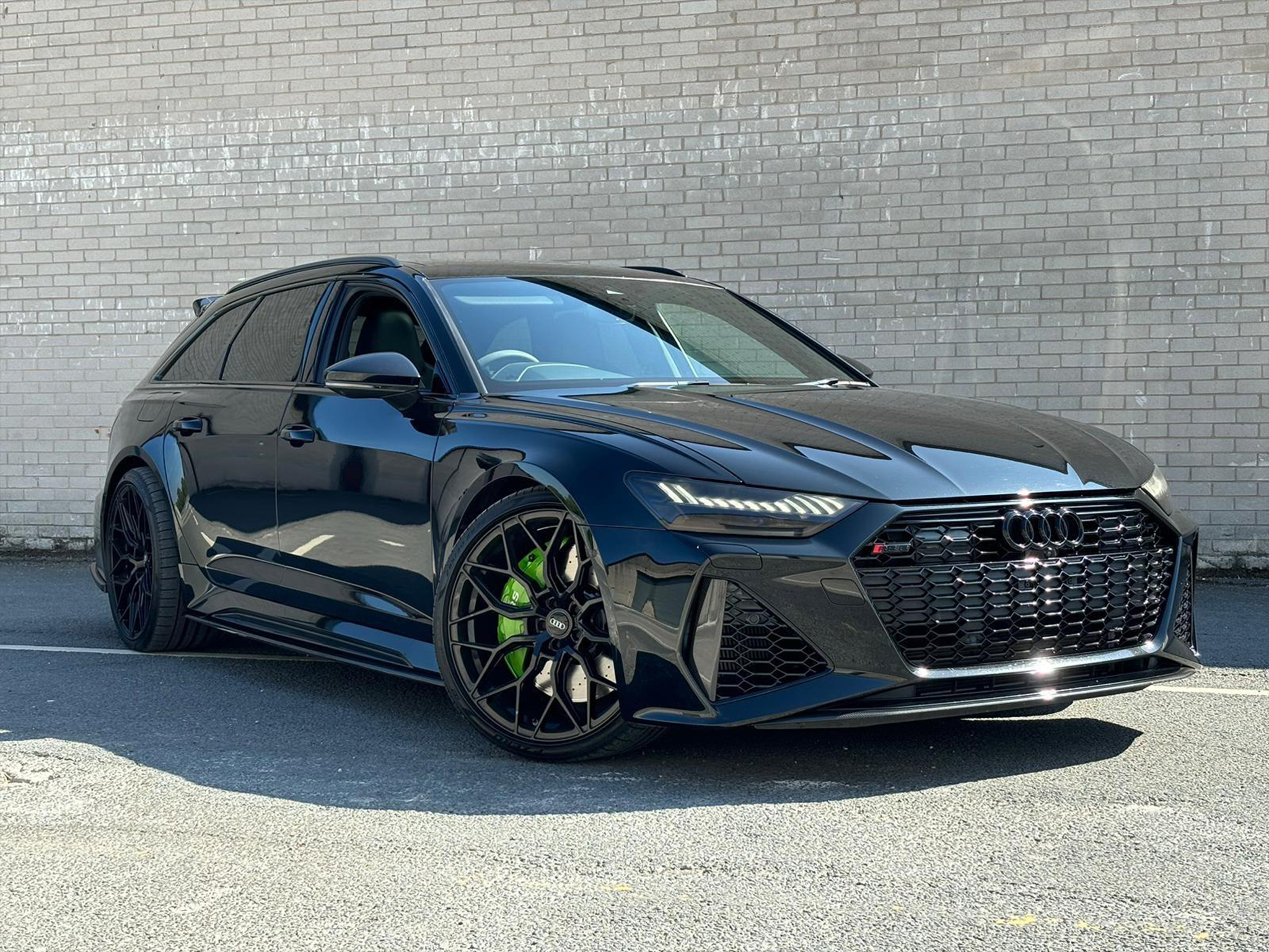 Audi RS6 Avant Luxury Cars For Sale - LUXURIA - Cars Of Distinction