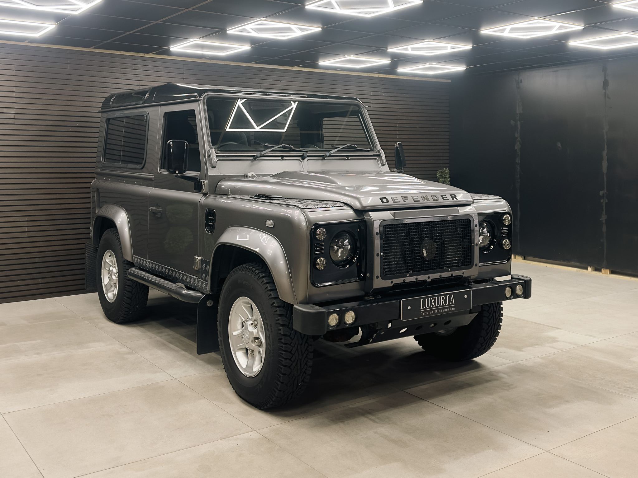 Land Rover Defender 90 XS TDCi Luxury Cars For Sale - LUXURIA - Cars Of ...